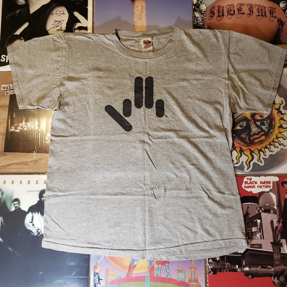 Fruit of the Loom | Shirts | Dane Cook Super Finger T Shirt | Poshmark